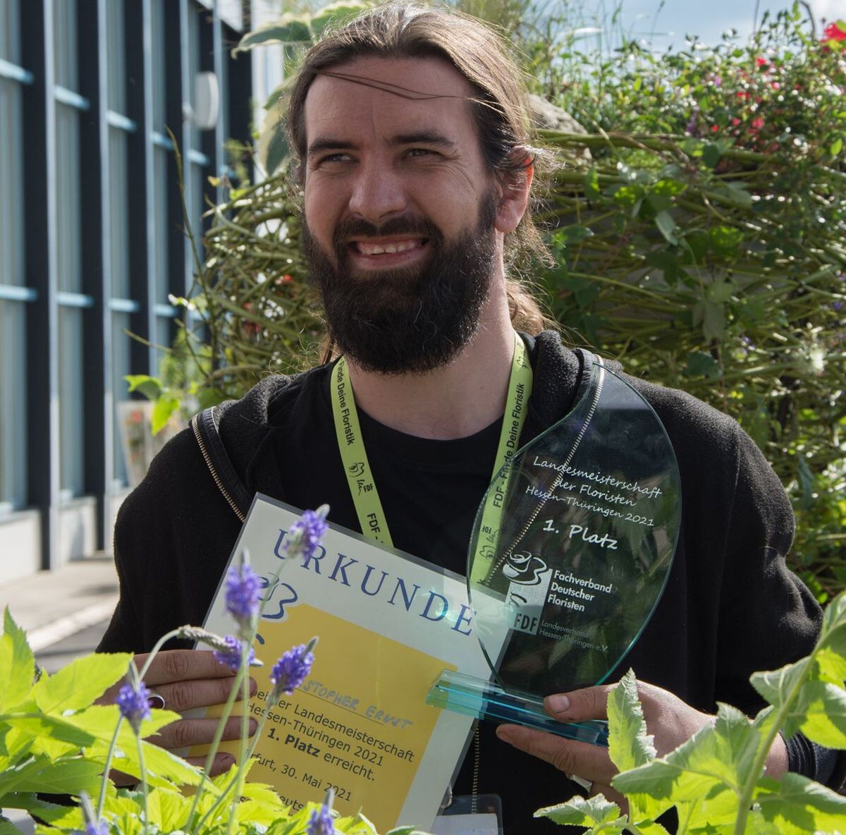 Christopher Ernst gewinnt Landesmeisterschaft der Floristen - florieren!